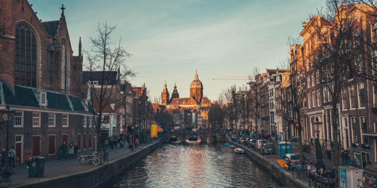 Europe: geography, climate, culture, economy and history