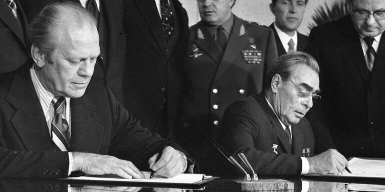 Acuerdos SALT (Strategic Arms Limitation Talks): sus características