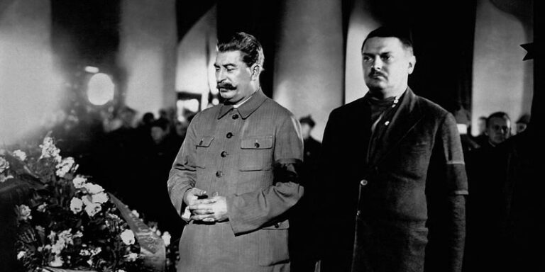 Kominform (Cominform): o que foi e suas características